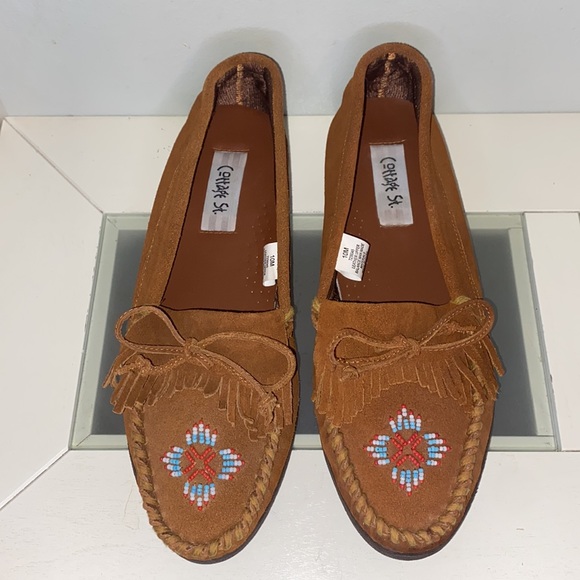 Cottage St. | Shoes | Cottage St Brown Leather Beaded Moc Stitching ...